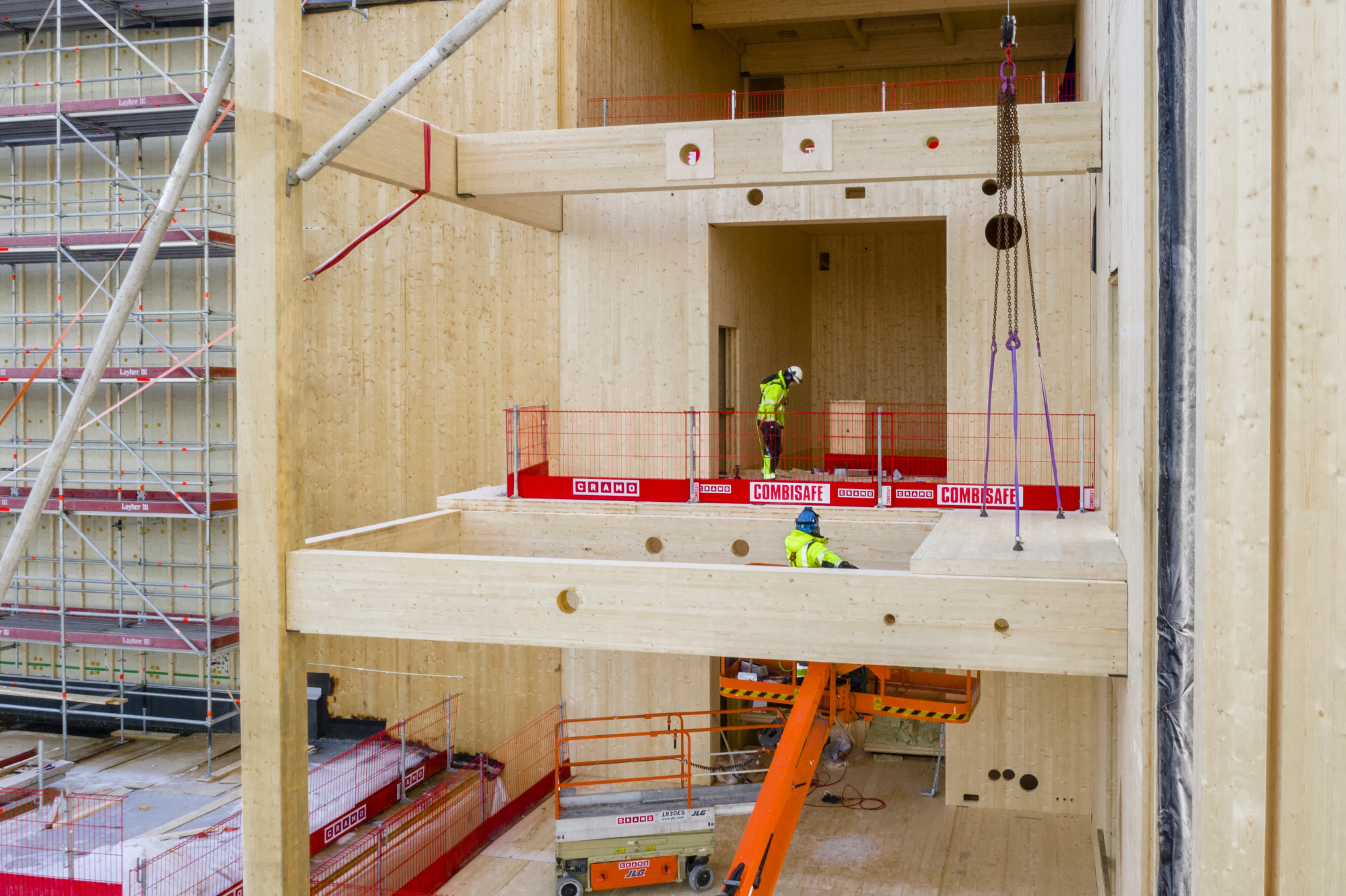 Resource efficient bio-based interlocking of CLT – step 1 - BioInnovation